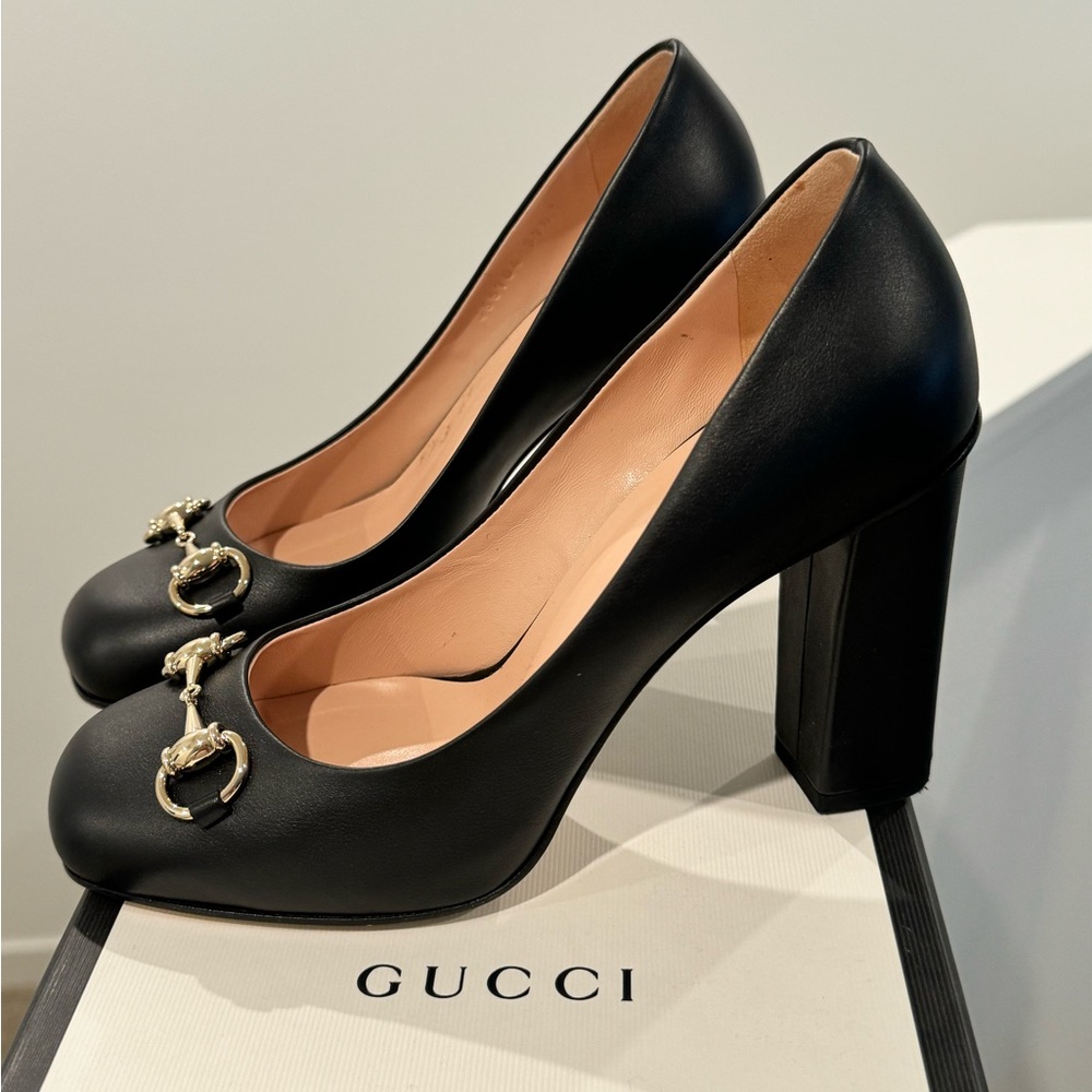 Authentic Gucci Horsebit Black Pumps Heels - Gem